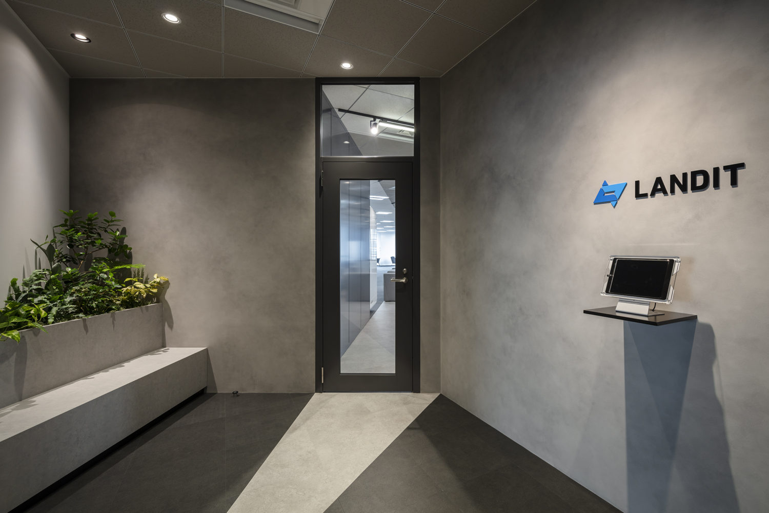 LANDIT | TRAIL HEADS | トレイルヘッズ株式会社